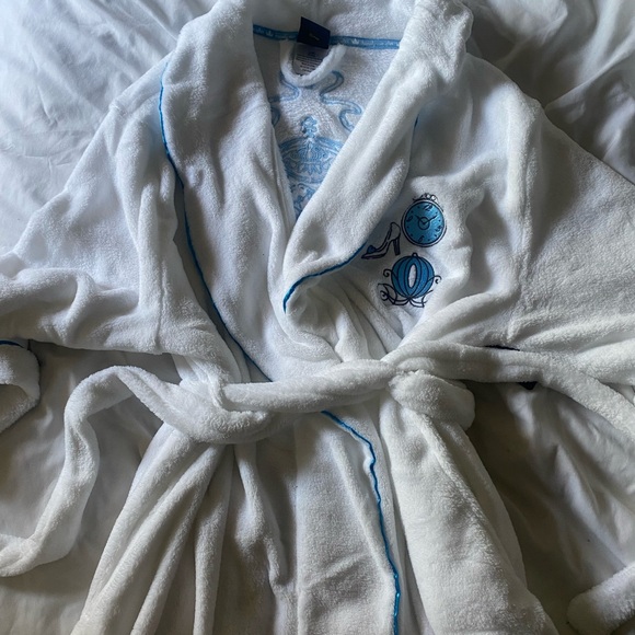 Disney | Intimates & Sleepwear | Nwt Plush Disney Bridal Robe ...